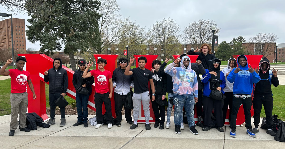 Elgin High School’s Youth Empowerment Program (YEP) Students Visit NIU ...